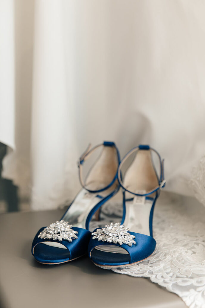 Jessica + Zachary's Tropical-Inspired Wedding - The Bridge Building